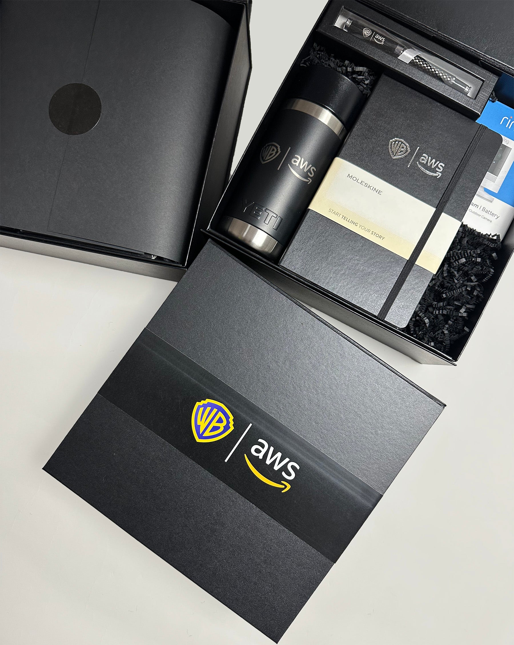 Custom Curated Corporate Gift Boxes | KADOO NYC